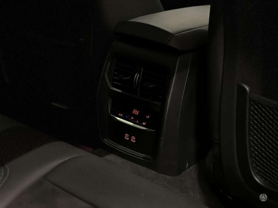 Black BMW 320 2023 in Vilnius, with an engine capacity of 2.00 L and mileage of 130 thousand km for 32499 €, photo 35 on AUTOMOTO.COM.LV