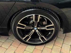 Black BMW 320 2023 in Riga, with an engine capacity of 2.00 L and mileage of 149 thousand km for 27300 €, photo 9 on AUTOMOTO.COM.LV