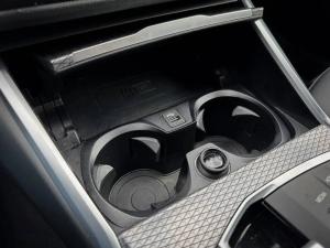 Black BMW 320 2023 in Riga, with an engine capacity of 2.00 L and mileage of 149 thousand km for 27300 €, photo 16 on AUTOMOTO.COM.LV