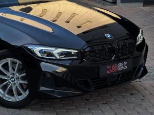 Black BMW 320 2023 in Riga, with an engine capacity of 2.00 L and mileage of 152 thousand km for 26500 €, photo 28 on AUTOMOTO.COM.LV