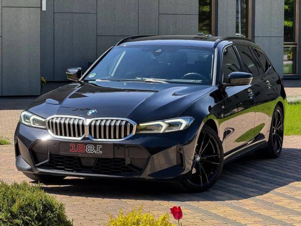 Melns BMW 320 2023 Rīga, ar dzinēja tilpumu 2.00 L un nobraukumu 179 tūkst. km par 26500 €, foto 1 vietnē AUTOMOTO.COM.LV