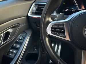 Melns BMW 320 2023 Rīga, ar dzinēja tilpumu 2.00 L un nobraukumu 179 tūkst. km par 26500 €, foto 27 vietnē AUTOMOTO.COM.LV