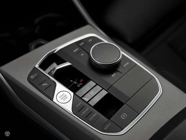 Black BMW 320 2023 in Vilnius, with an engine capacity of 2.00 L and mileage of 109 thousand km for 21999 €, photo 9 on AUTOMOTO.COM.LV