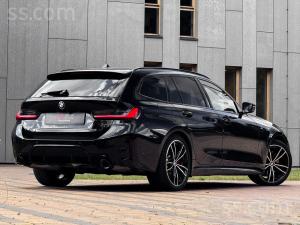 Black BMW 320 2023 in Riga, with an engine capacity of 2.00 L and mileage of 28 thousand km for 34800 €, photo 3 on AUTOMOTO.COM.LV