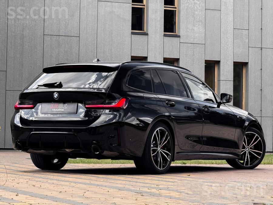 Black BMW 320 2023 in Riga, with an engine capacity of 2.00 L and mileage of 28 thousand km for 34800 €, photo 3 on AUTOMOTO.COM.LV