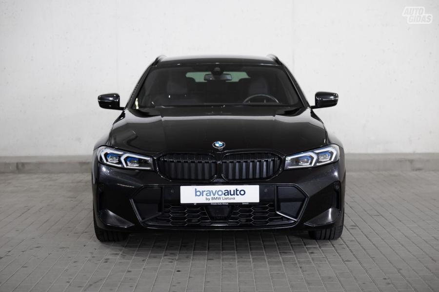 Black BMW 320 2023 in Vilnius, with an engine capacity of 2.00 L and mileage of 88 thousand km for 32988 €, photo 3 on AUTOMOTO.COM.LV