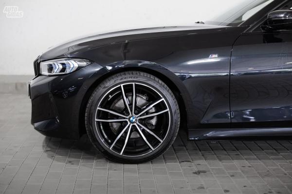 Melns BMW 320 2023 Viļņa, ar dzinēja tilpumu 2.00 L un nobraukumu 88 tūkst. km par 32988 €, foto 5 vietnē AUTOMOTO.COM.LV
