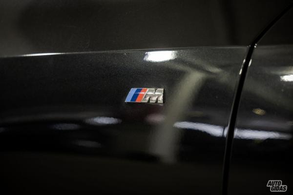 Melns BMW 320 2023 Viļņa, ar dzinēja tilpumu 2.00 L un nobraukumu 88 tūkst. km par 32988 €, foto 8 vietnē AUTOMOTO.COM.LV
