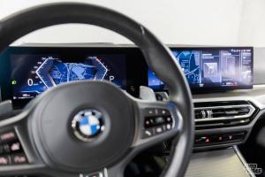Black BMW 320 2023 in Vilnius, with an engine capacity of 2.00 L and mileage of 88 thousand km for 32988 €, photo 26 on AUTOMOTO.COM.LV