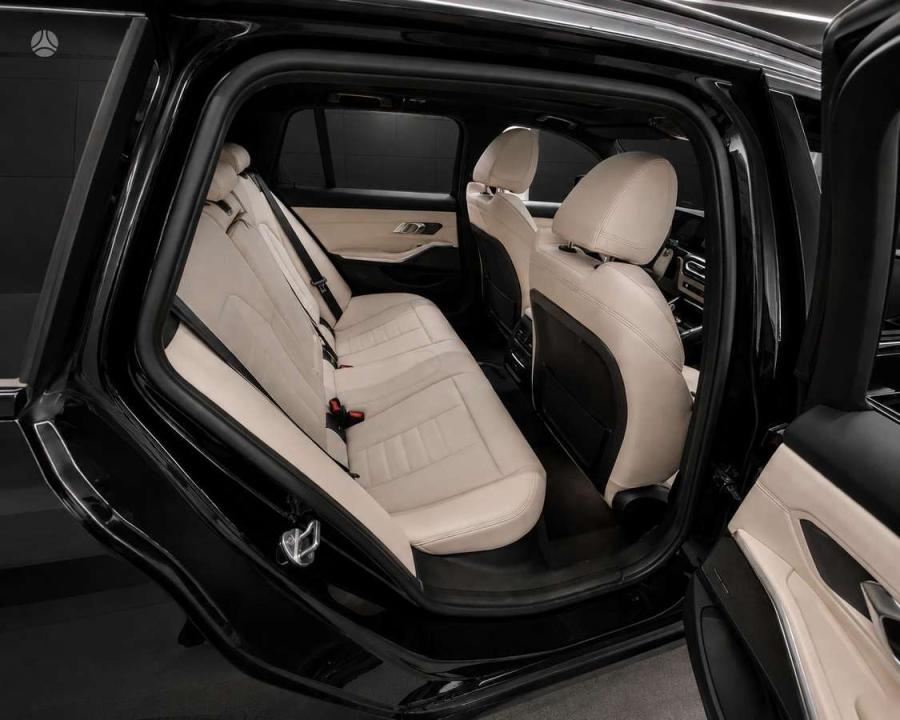 Black BMW 320 2023 in Tukums, with an engine capacity of 2.00 L and mileage of 149 thousand km for 28990 €, photo 5 on AUTOMOTO.COM.LV
