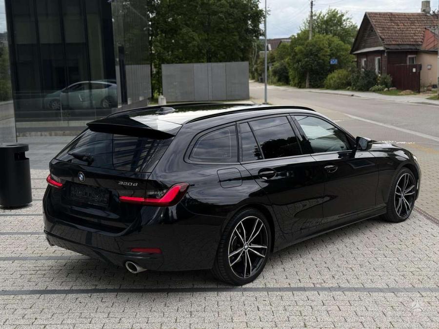 Melns BMW 320 2023 Viļņa, ar dzinēja tilpumu 2.00 L un nobraukumu 114 tūkst. km par 19999 €, foto 4 vietnē AUTOMOTO.COM.LV