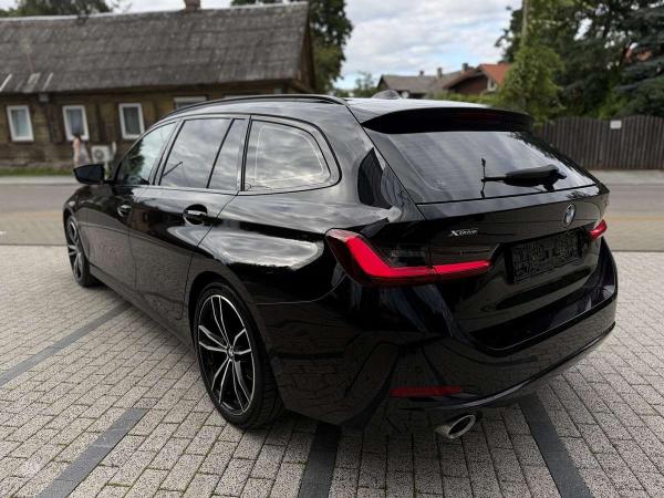 Black BMW 320 2023 in Vilnius, with an engine capacity of 2.00 L and mileage of 114 thousand km for 19999 €, photo 5 on AUTOMOTO.COM.LV