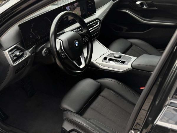 Black BMW 320 2023 in Vilnius, with an engine capacity of 2.00 L and mileage of 114 thousand km for 19999 €, photo 10 on AUTOMOTO.COM.LV