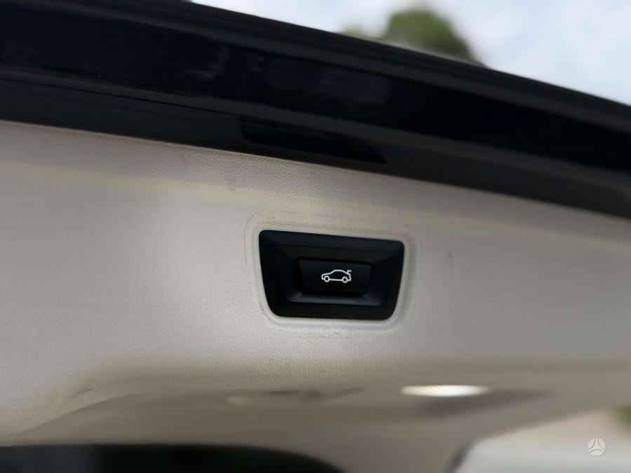 Melns BMW 320 2023 Viļņa, ar dzinēja tilpumu 2.00 L un nobraukumu 114 tūkst. km par 19999 €, foto 13 vietnē AUTOMOTO.COM.LV