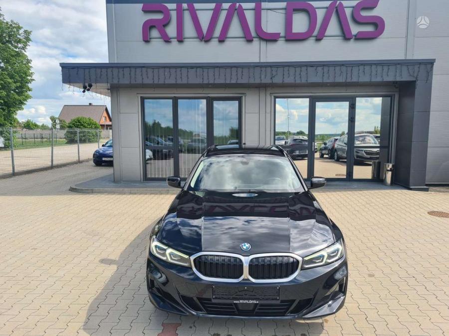 Melns BMW 320 2023 Šauļi, ar dzinēja tilpumu 2.00 L un nobraukumu 177 tūkst. km par 24950 €, foto 1 vietnē AUTOMOTO.COM.LV