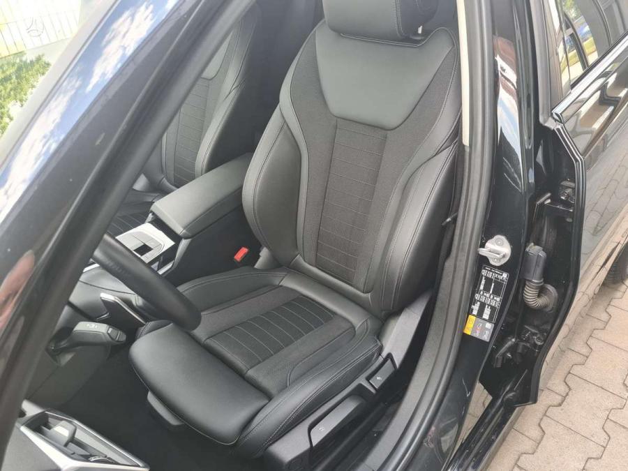 Melns BMW 320 2023 Šauļi, ar dzinēja tilpumu 2.00 L un nobraukumu 177 tūkst. km par 24950 €, foto 17 vietnē AUTOMOTO.COM.LV
