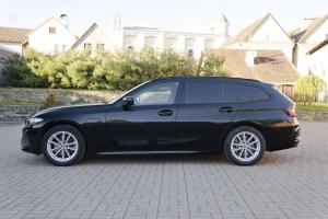 Melns BMW 320 2023 Kėdainiai, ar dzinēja tilpumu 2.00 L un nobraukumu 52 tūkst. km par 26900 €, foto 5 vietnē AUTOMOTO.COM.LV