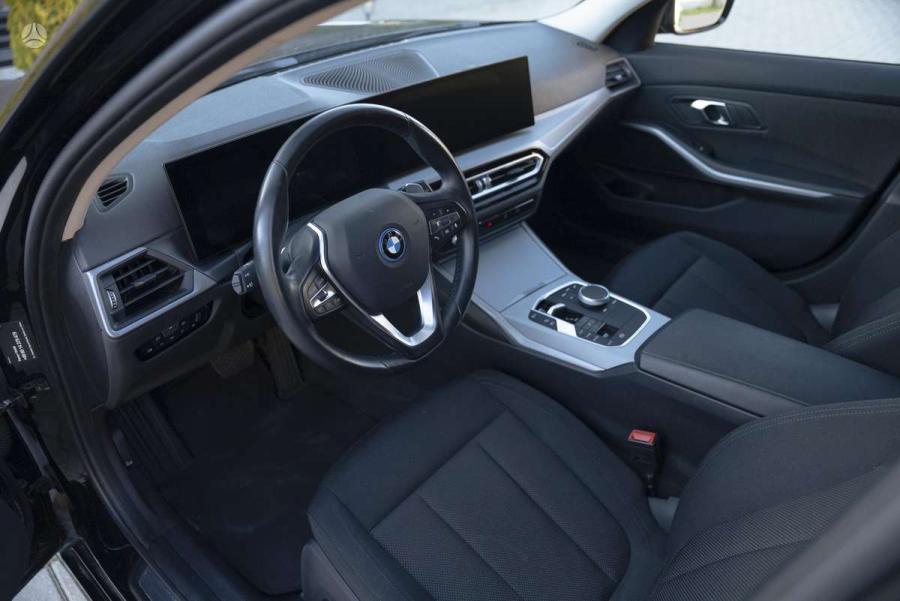 Melns BMW 320 2023 Kėdainiai, ar dzinēja tilpumu 2.00 L un nobraukumu 52 tūkst. km par 26900 €, foto 14 vietnē AUTOMOTO.COM.LV
