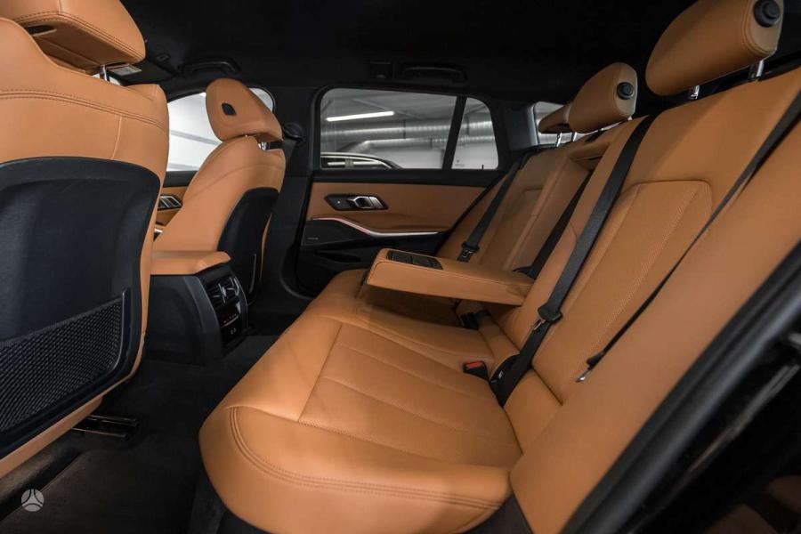 Melns BMW 320 2023 Tukums, ar dzinēja tilpumu 2.00 L un nobraukumu 135 tūkst. km par 28990 €, foto 21 vietnē AUTOMOTO.COM.LV