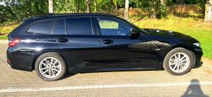 Black BMW 320 2023 in Sakiai, with an engine capacity of 2.00 L and mileage of 173 thousand km for 21999 €, photo 9 on AUTOMOTO.COM.LV