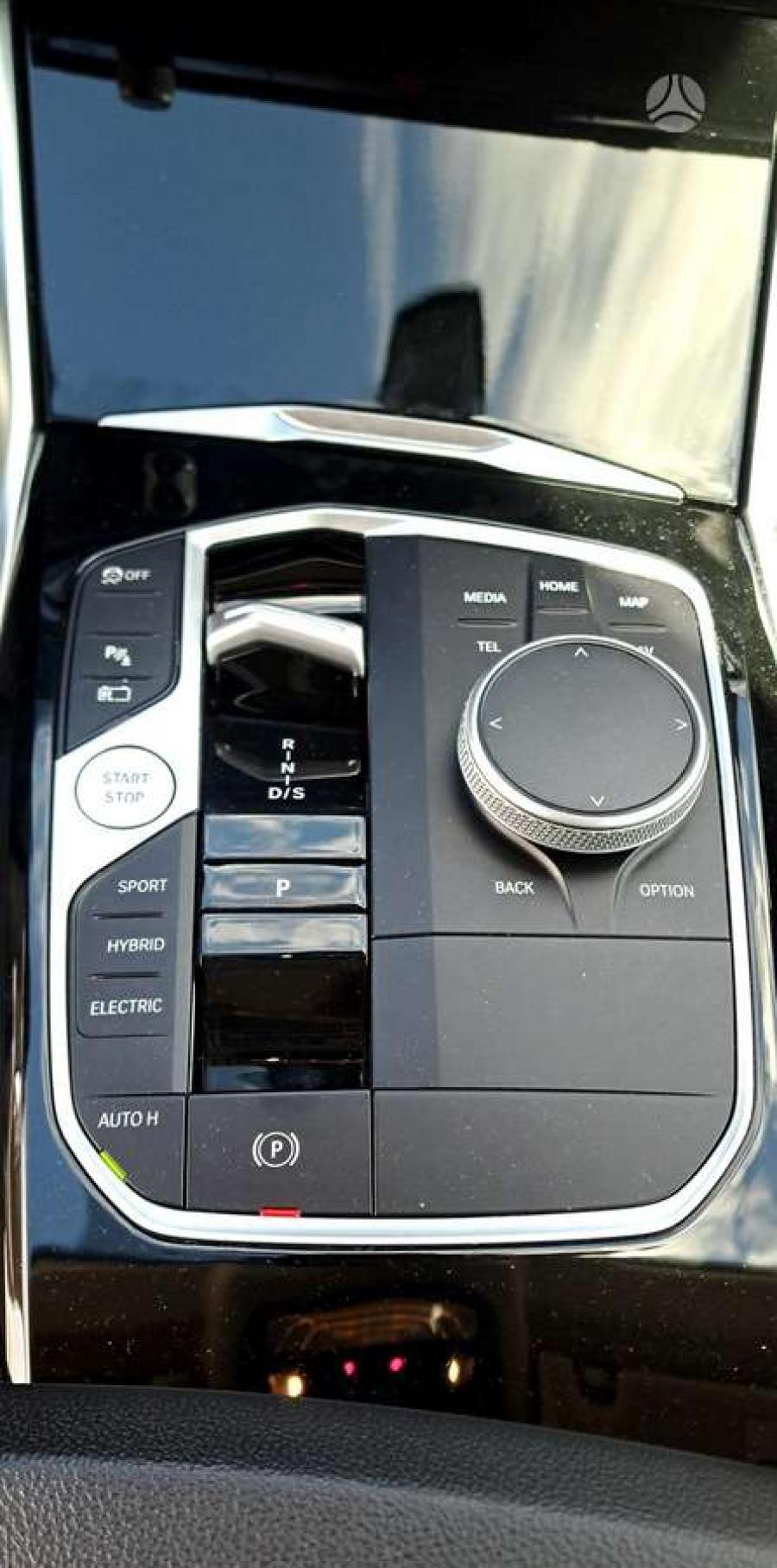 Black BMW 320 2023 in Sakiai, with an engine capacity of 2.00 L and mileage of 173 thousand km for 21999 €, photo 15 on AUTOMOTO.COM.LV
