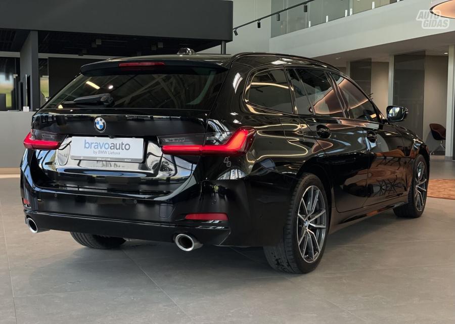 Black BMW 320 2023 in Klaipeda, with an engine capacity of 2.00 L and mileage of 154 thousand km for 29771 €, photo 5 on AUTOMOTO.COM.LV