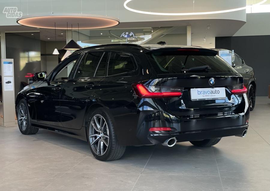 Black BMW 320 2023 in Klaipeda, with an engine capacity of 2.00 L and mileage of 154 thousand km for 29771 €, photo 7 on AUTOMOTO.COM.LV