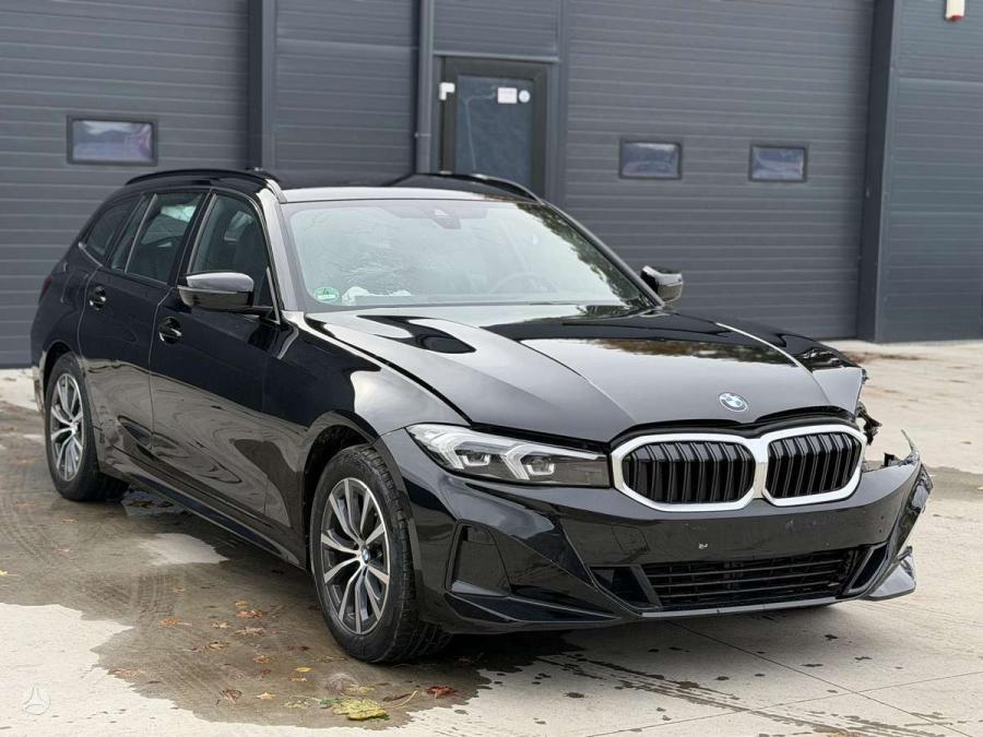Melns BMW 320 2024 Kauņa, ar dzinēja tilpumu 2.00 L un nobraukumu 47 tūkst. km par 14950 €, foto 1 vietnē AUTOMOTO.COM.LV