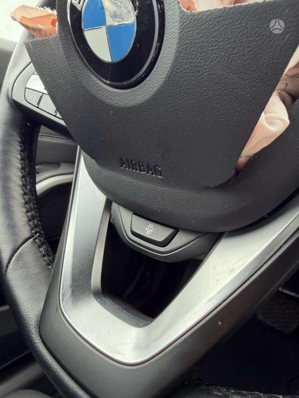Melns BMW 320 2024 Kauņa, ar dzinēja tilpumu 2.00 L un nobraukumu 47 tūkst. km par 14950 €, foto 11 vietnē AUTOMOTO.COM.LV