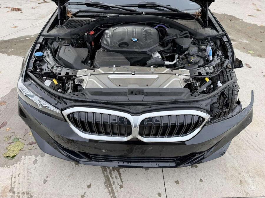 Melns BMW 320 2024 Kauņa, ar dzinēja tilpumu 2.00 L un nobraukumu 47 tūkst. km par 14950 €, foto 14 vietnē AUTOMOTO.COM.LV