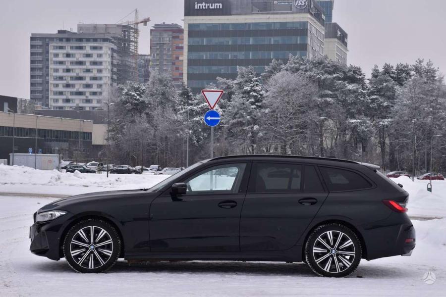 Melns BMW 320 2025 Viļņa, ar dzinēja tilpumu 2.00 L un nobraukumu 5 tūkst. km par 36250 €, foto 20 vietnē AUTOMOTO.COM.LV