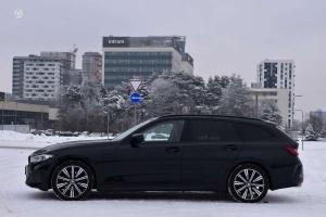 Black BMW 320 2025 in Vilnius, with an engine capacity of 2.00 L and mileage of 5 thousand km for 35900 €, photo 5 on AUTOMOTO.COM.LV