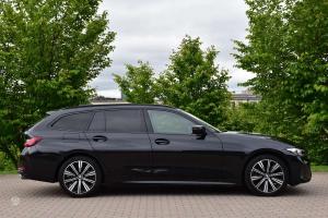 Black BMW 320 2025 in Vilnius, with an engine capacity of 2.00 L and mileage of 11 thousand km for 30700 €, photo 8 on AUTOMOTO.COM.LV
