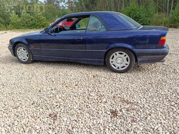 Blue BMW 320 1996 in Riga, with an engine capacity of 2.00 L and mileage of 199 thousand km for 4999 €, photo 1 on AUTOMOTO.COM.LV
