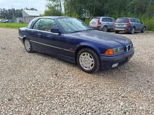 Blue BMW 320 1996 in Riga, with an engine capacity of 2.00 L and mileage of 199 thousand km for 4999 €, photo 6 on AUTOMOTO.COM.LV