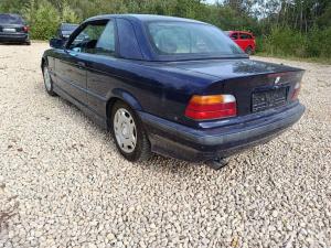 Blue BMW 320 1996 in Riga, with an engine capacity of 2.00 L and mileage of 199 thousand km for 4999 €, photo 8 on AUTOMOTO.COM.LV