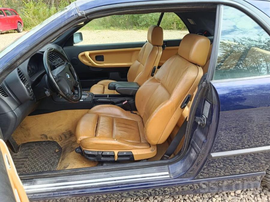 Blue BMW 320 1996 in Riga, with an engine capacity of 2.00 L and mileage of 199 thousand km for 4999 €, photo 15 on AUTOMOTO.COM.LV