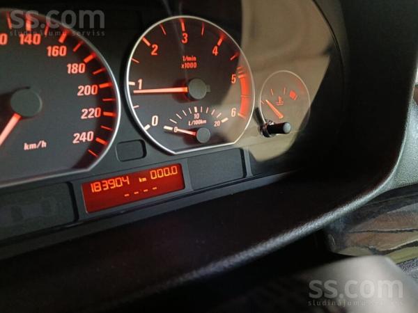 БМВ 320 2005 в Рига на AUTOMOTO.COM.LV Синий БМВ 320 2005 в Рига, объемом двигателя 2.00 л и пробегом 184 тыс. км за 4999 €, фото 7 на AUTOMOTO.COM.LV