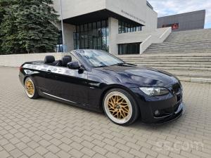 Blue BMW 320 2009 in Vilnius, with an engine capacity of 2.00 L and mileage of 262 thousand km for 7999 €, photo 3 on AUTOMOTO.COM.LV