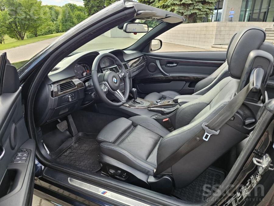 Blue BMW 320 2009 in Vilnius, with an engine capacity of 2.00 L and mileage of 262 thousand km for 7999 €, photo 16 on AUTOMOTO.COM.LV
