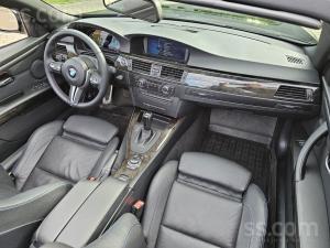 Blue BMW 320 2009 in Vilnius, with an engine capacity of 2.00 L and mileage of 262 thousand km for 7999 €, photo 18 on AUTOMOTO.COM.LV