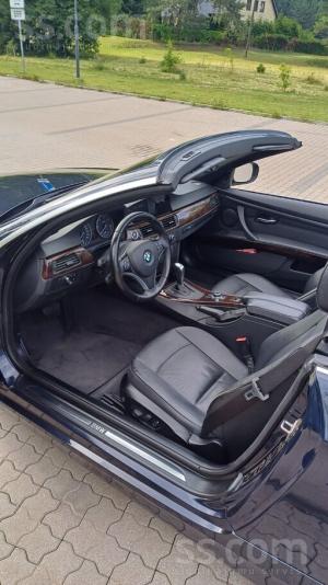 Blue BMW 320 2009 in Riga, with an engine capacity of 2.00 L and mileage of 235 thousand km for 10500 €, photo 12 on AUTOMOTO.COM.LV