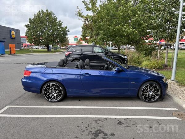 Blue BMW 320 2009 in Riga, with an engine capacity of 2.00 L and mileage of 292 thousand km for 9600 €, photo 5 on AUTOMOTO.COM.LV