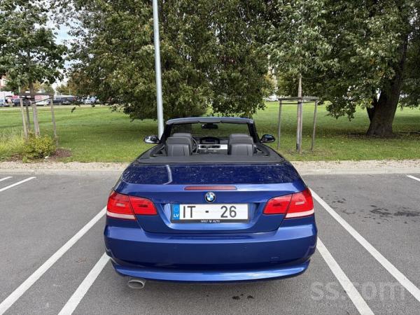 Blue BMW 320 2009 in Riga, with an engine capacity of 2.00 L and mileage of 292 thousand km for 9600 €, photo 7 on AUTOMOTO.COM.LV