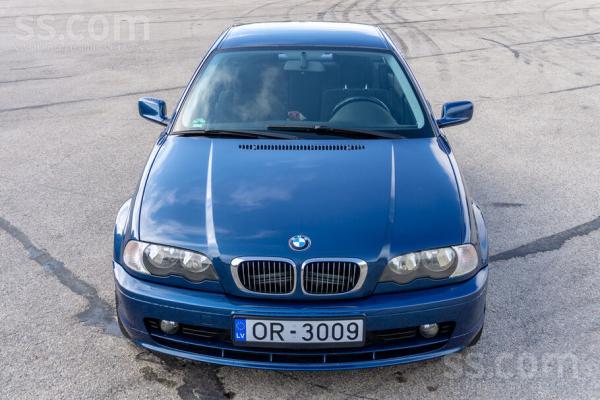 Blue BMW 320 2001 in Riga, with an engine capacity of 2.20 L and mileage of 204 thousand km for 7150 €, photo 8 on AUTOMOTO.COM.LV
