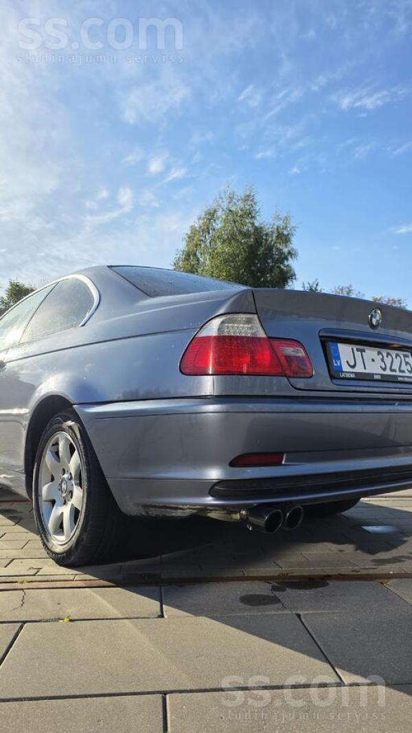 Blue BMW 320 2002 in Valmiera, with an engine capacity of 2.20 L and mileage of 300 thousand km for 3500 €, photo 5 on AUTOMOTO.COM.LV