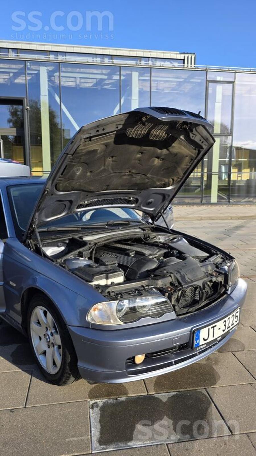 Blue BMW 320 2002 in Valmiera, with an engine capacity of 2.20 L and mileage of 300 thousand km for 3500 €, photo 8 on AUTOMOTO.COM.LV