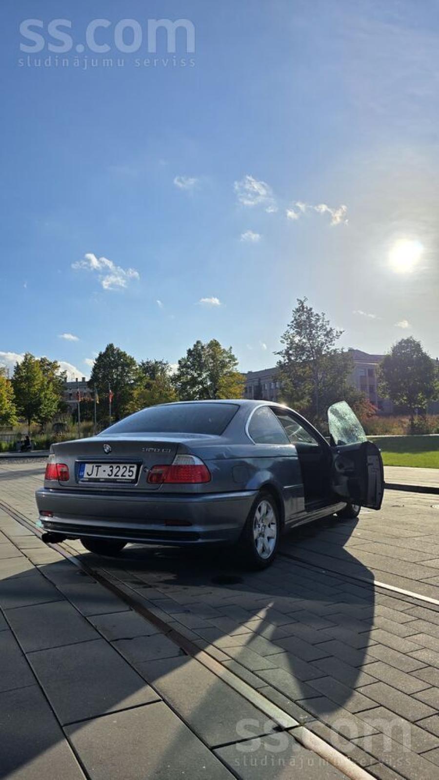 Blue BMW 320 2002 in Valmiera, with an engine capacity of 2.20 L and mileage of 300 thousand km for 3500 €, photo 9 on AUTOMOTO.COM.LV