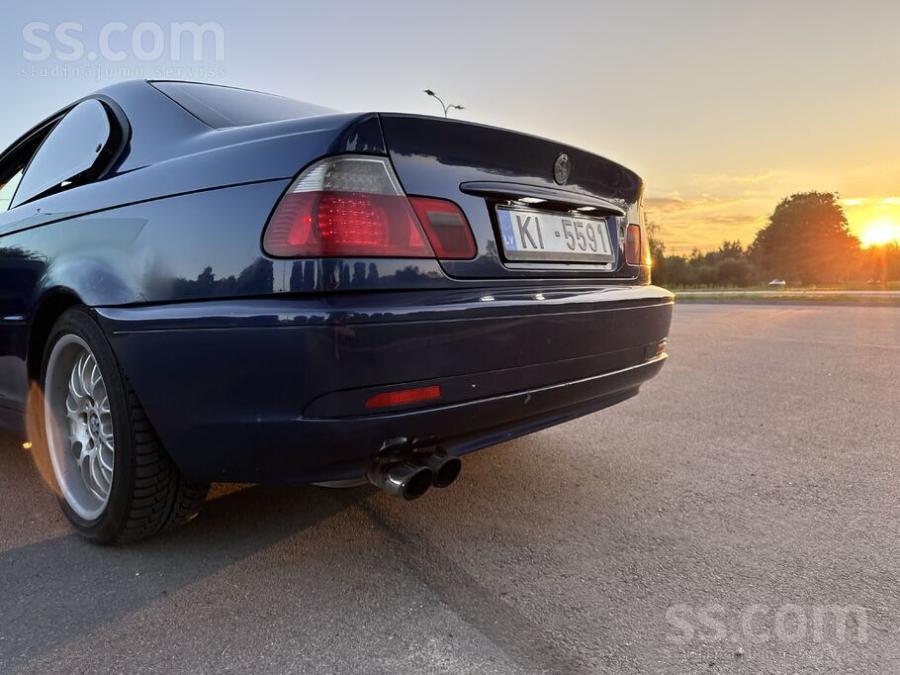 Zils BMW 320 2003 Rīga, ar dzinēja tilpumu 2.00 L un nobraukumu 329 tūkst. km par 2500 €, foto 17 vietnē AUTOMOTO.COM.LV