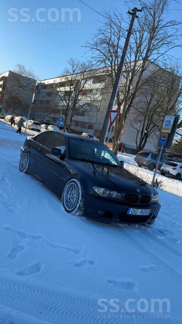 Blue BMW 320 2004 in Liepaja, with an engine capacity of 2.00 L and mileage of 249 thousand km for 4990 €, photo 1 on AUTOMOTO.COM.LV
